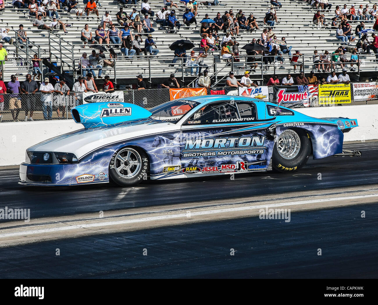 Pro stock cars drag racing hi-res stock photography and images - Alamy
