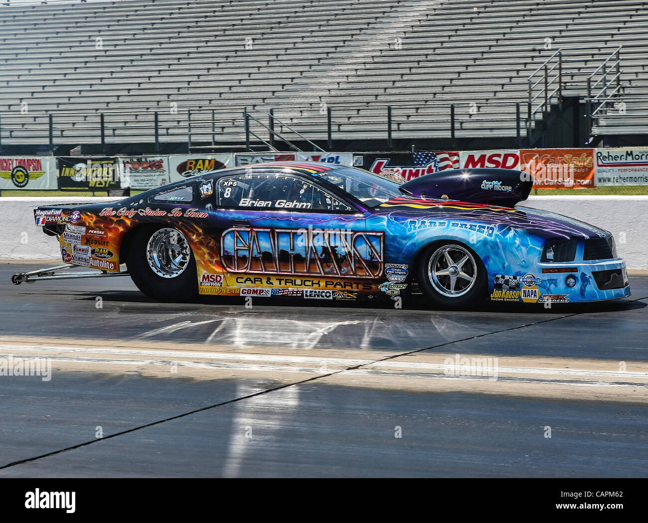 Pro stock cars drag racing hi-res stock photography and images - Alamy