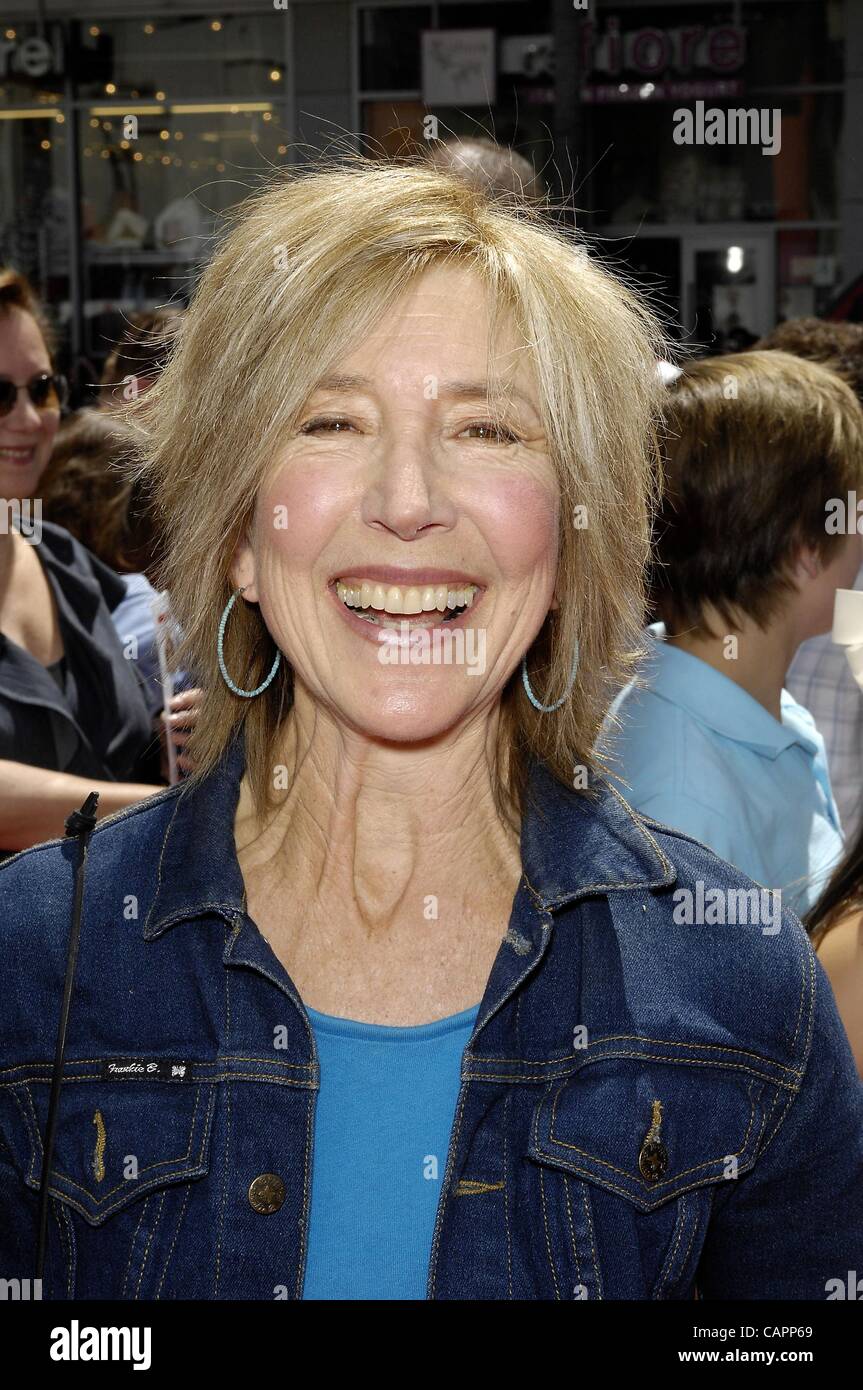 Lin Shaye at arrivals for THE THREE STOOGES Premiere, Grauman's Chinese ...
