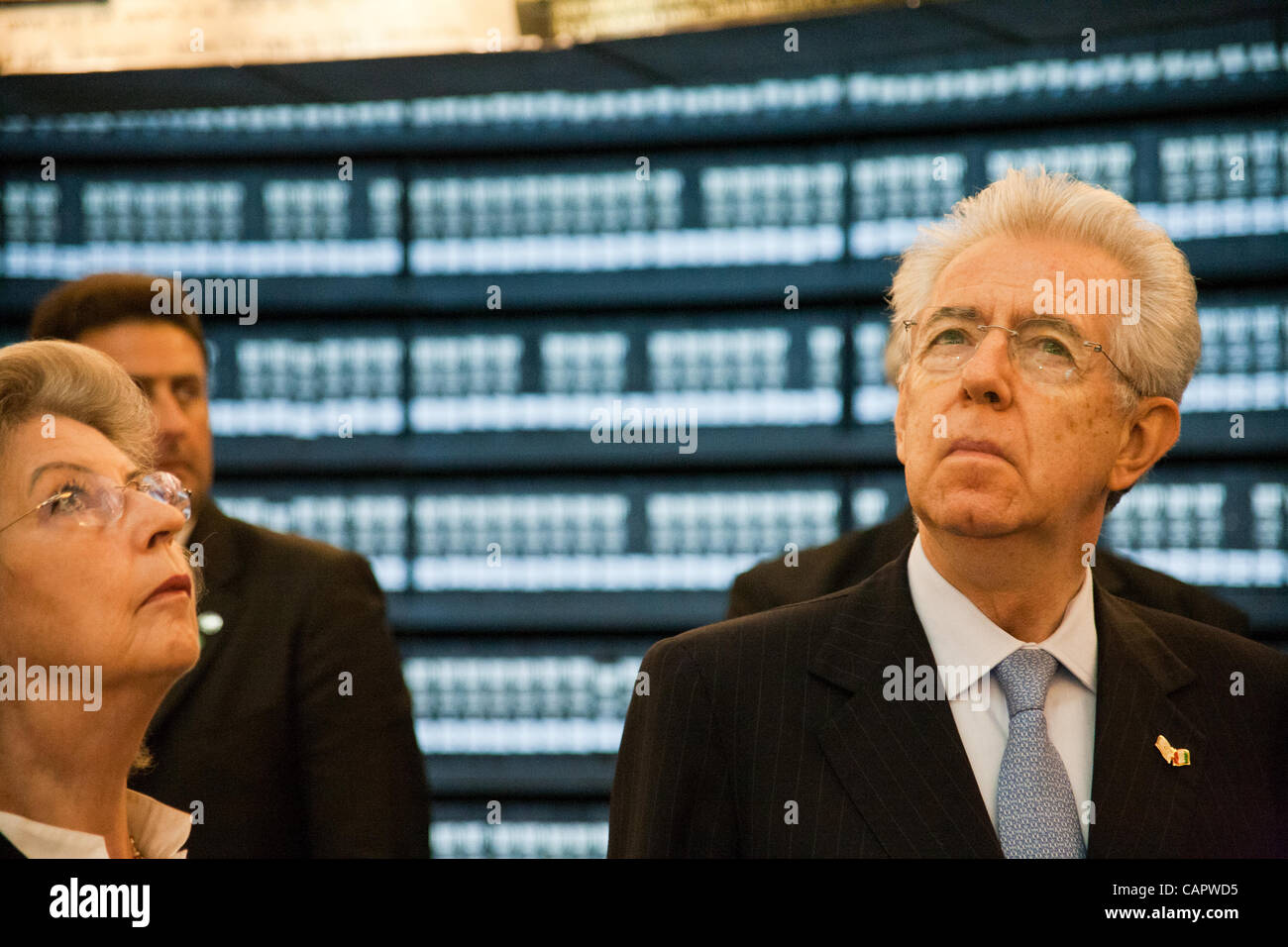 Italian Prime Minister Mario Monti And His Wife Antonioli Receive italian-prime-minister-mario-monti-and-his-wife-antonioli-receive