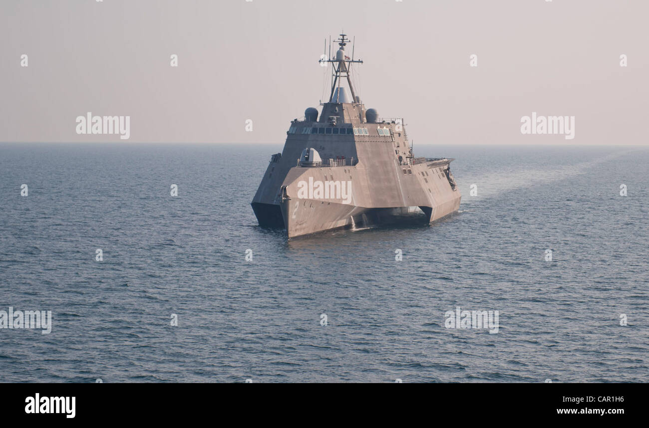 Littoral combat ship crew hi-res stock photography and images - Alamy