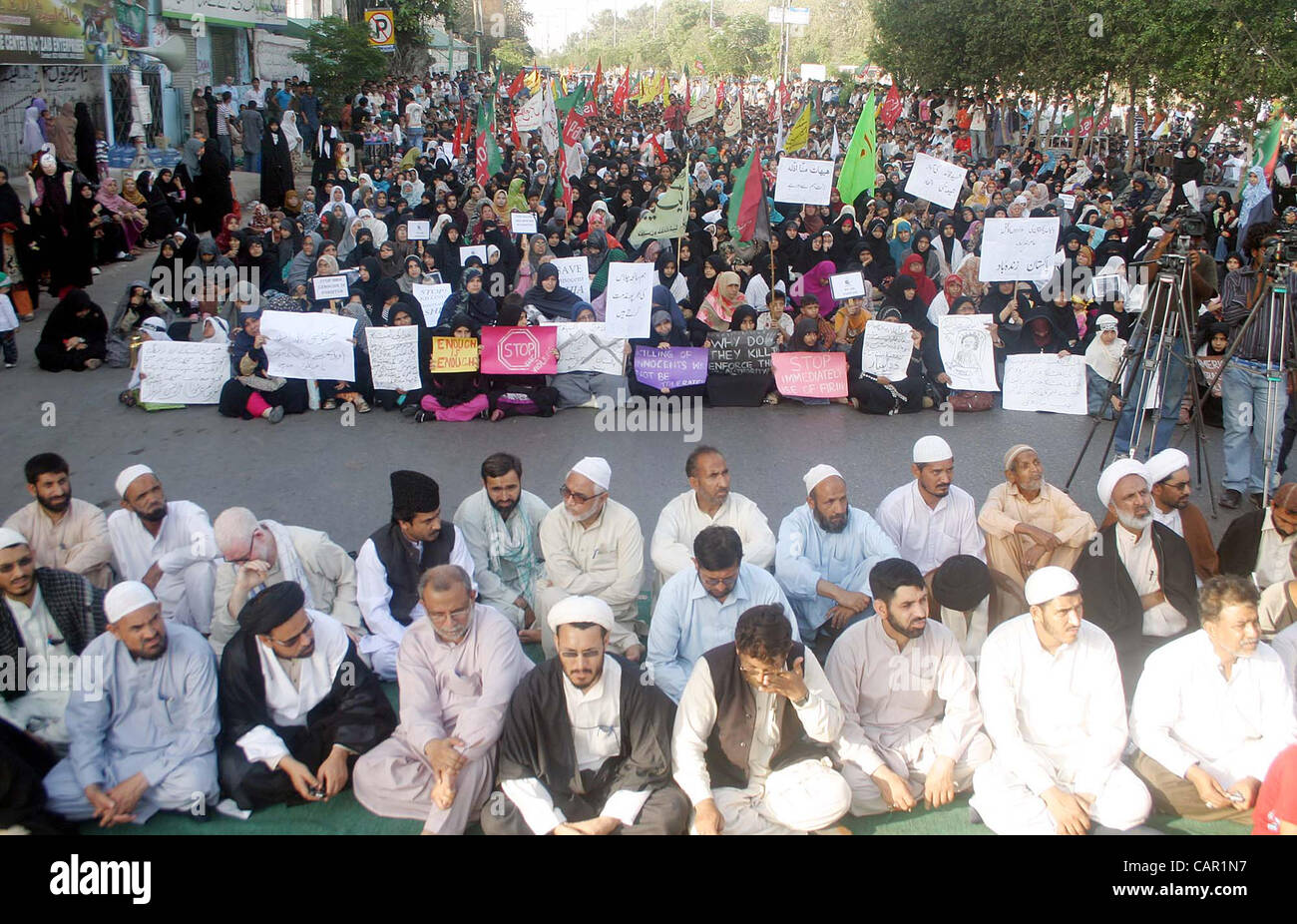 Majlis Wahdat E Muslimeen Mwm High Resolution Stock Photography and ...