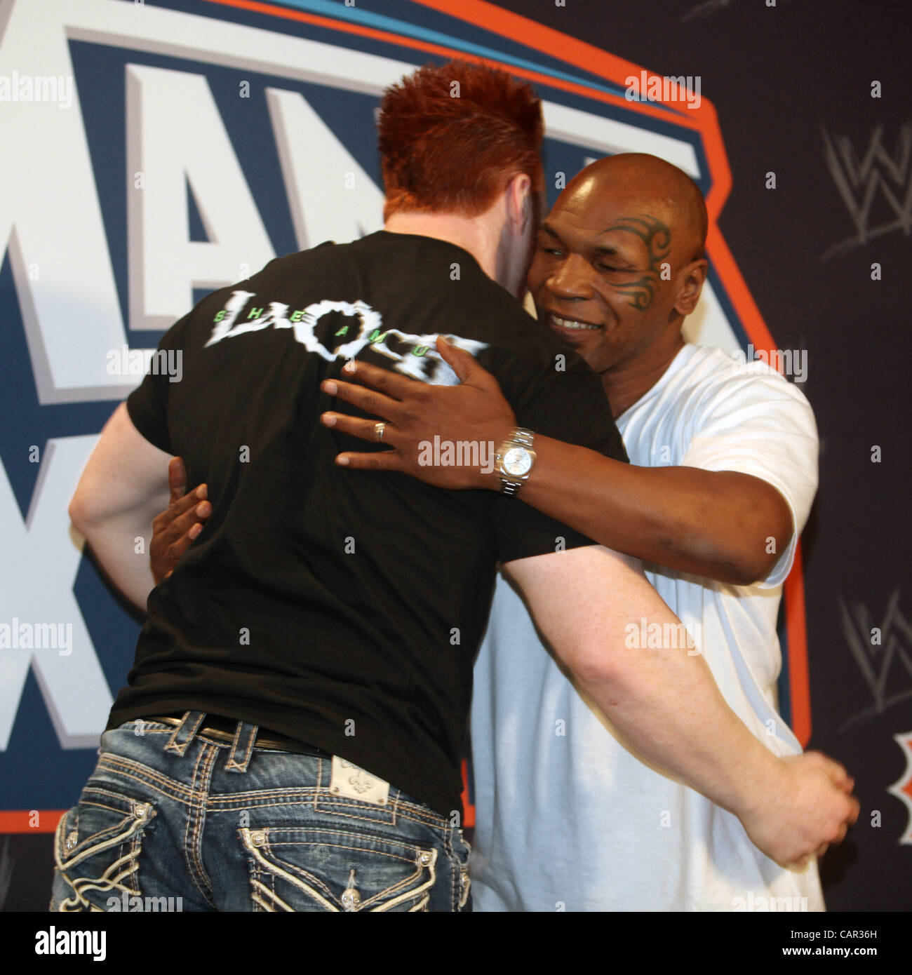 WWE Superstar Sheamus poses with boxing legend and actor, Mike Tyson ...