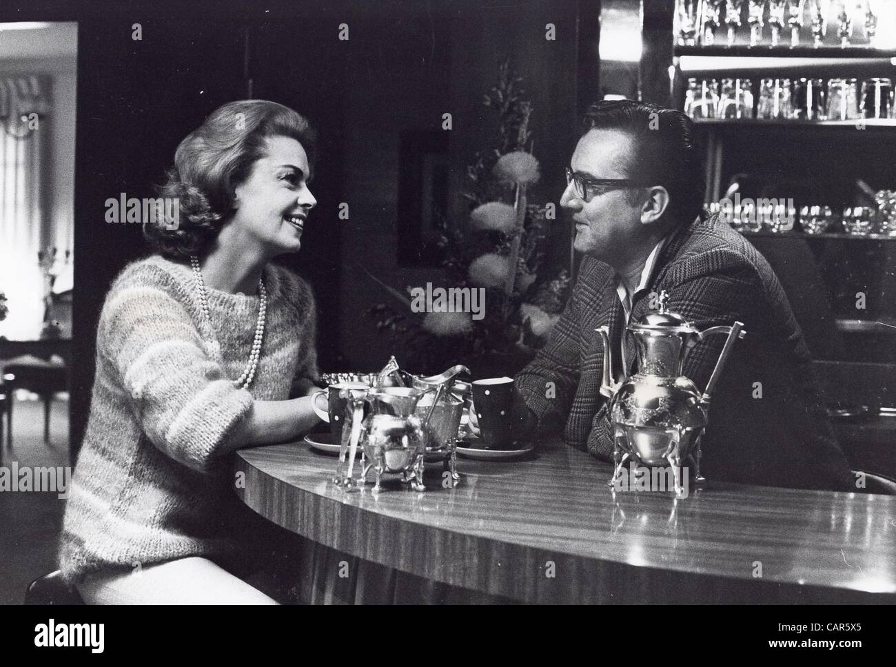 STEVEN ALLEN Jayne Meadows at home.(Credit Image: Â© Win-Muldrow/Globe ...