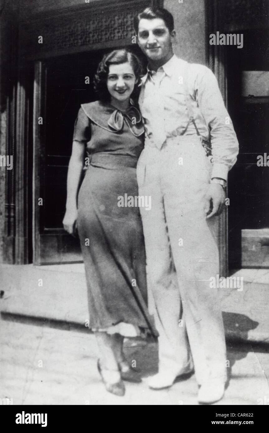 Danny wife rose marie cassaniti hi-res stock photography and images - Alamy Danny wife rose marie cassaniti hi-res stock photography and images - Alamy