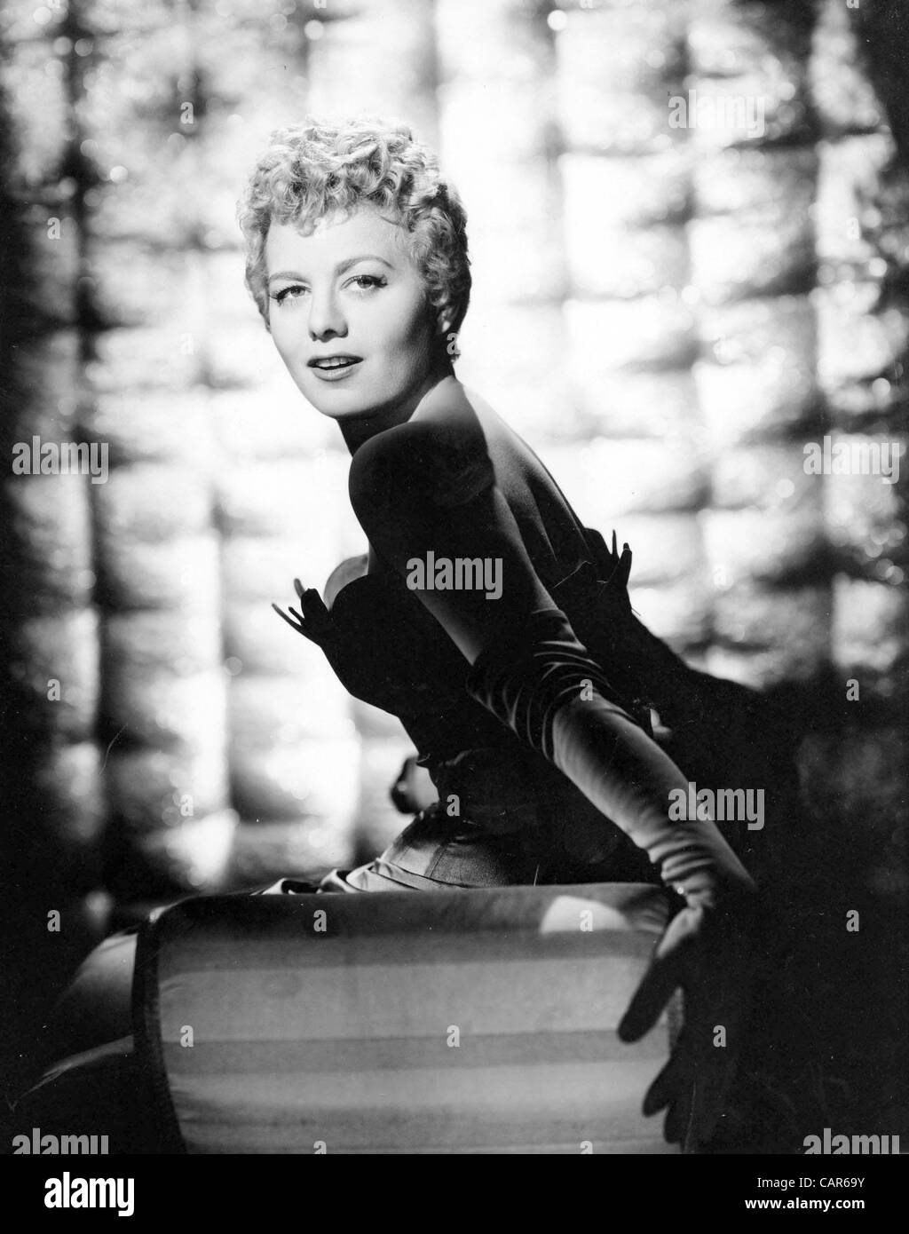 SHELLEY WINTERS.(Credit Image: Â© Globe Photos/ZUMAPRESS.com Stock ...