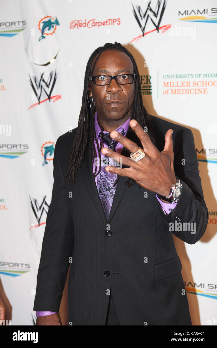 Booker T poses for media on the red carpet at the WWE 2012 Art ...