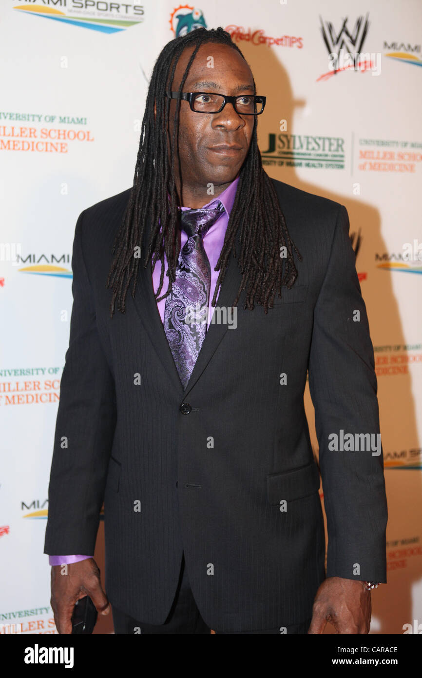 Booker T poses for media on the red carpet at the WWE 2012 Art ...