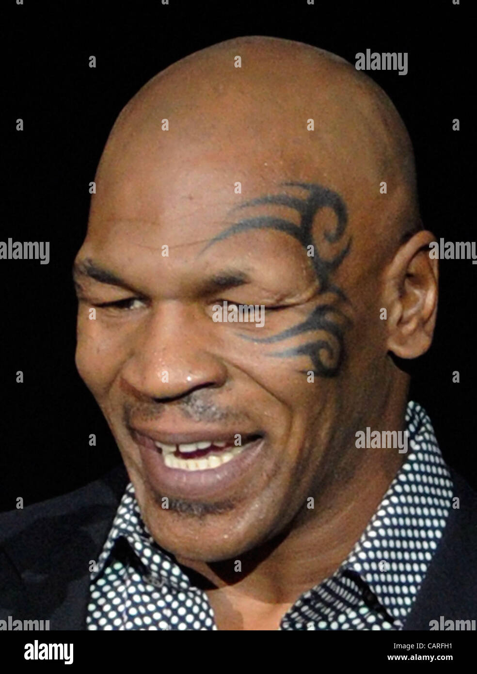 Mike tyson ring hi-res stock photography and images - Alamy