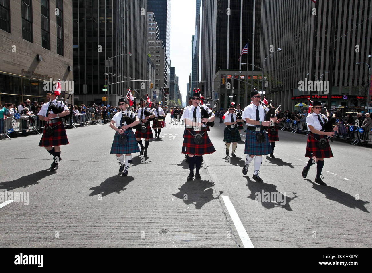 NEW YORK - APRIL 14: Scenes from Scotland Week Parade on 6th Avenue ...