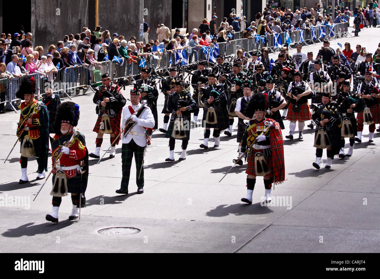 NEW YORK - APRIL 14: Scenes from Scotland Week Parade on 6th Avenue ...