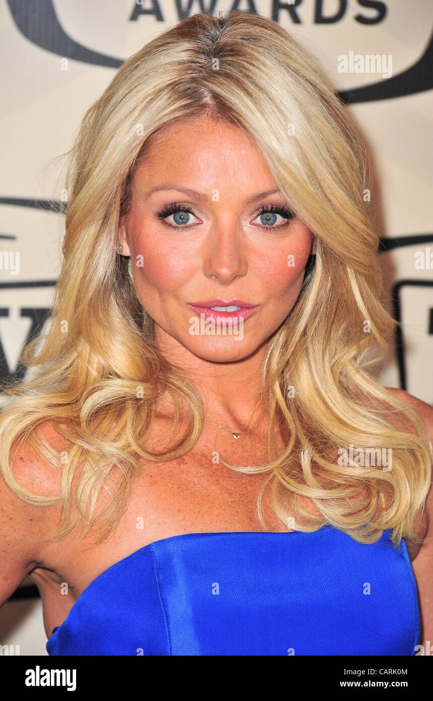 Kelly Ripa at arrivals for TV Land Awards 10th Anniversary, Lexington ...
