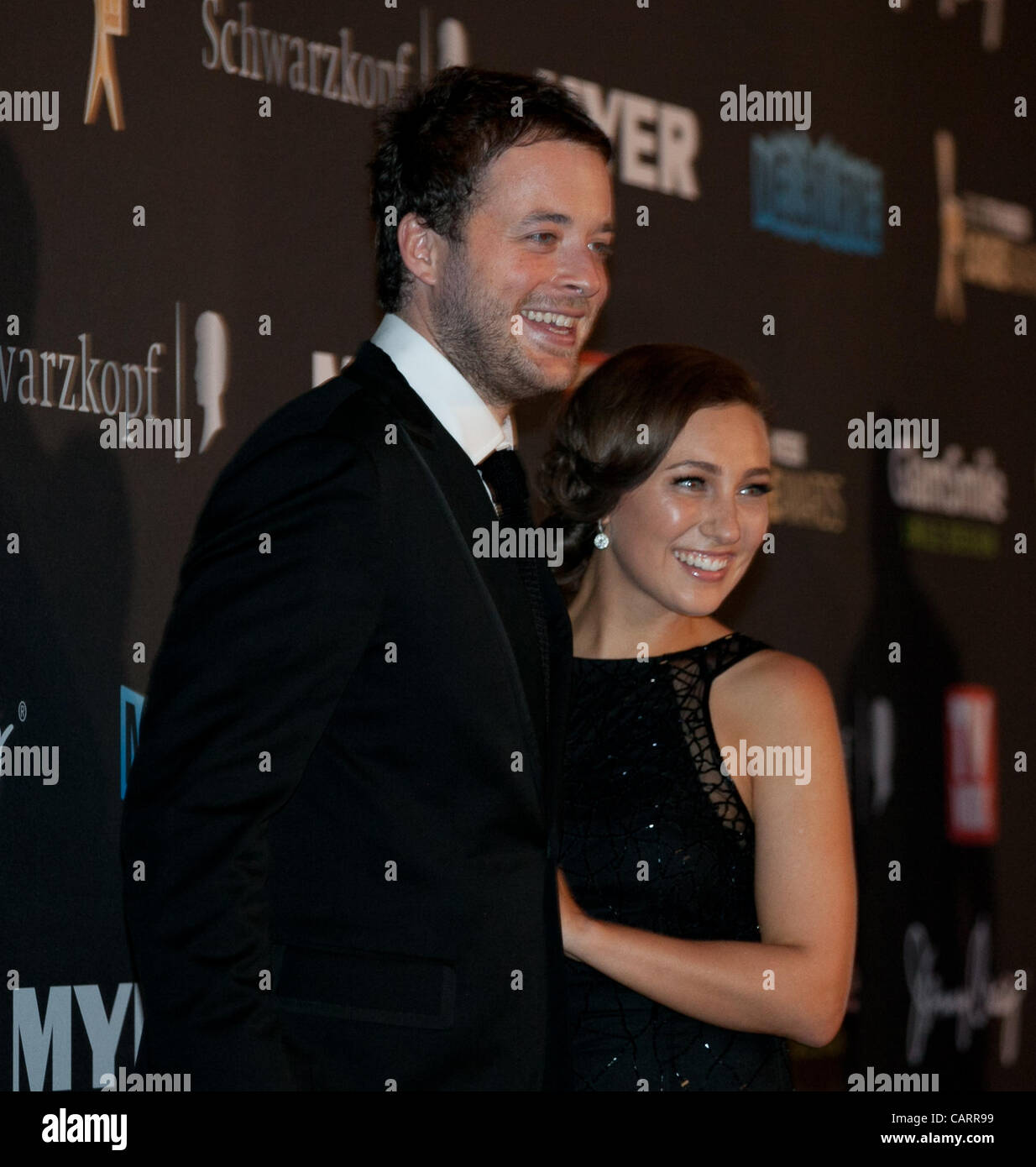 Hamish Blake and Zoe Foster on the red carpet at the Logie Awards ...