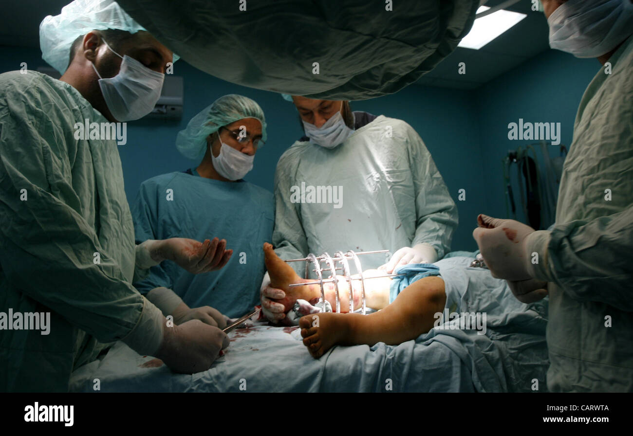 April 16, 2012 - Rafah, Gaza Strip, Palestinian Territory - Palestinian ...