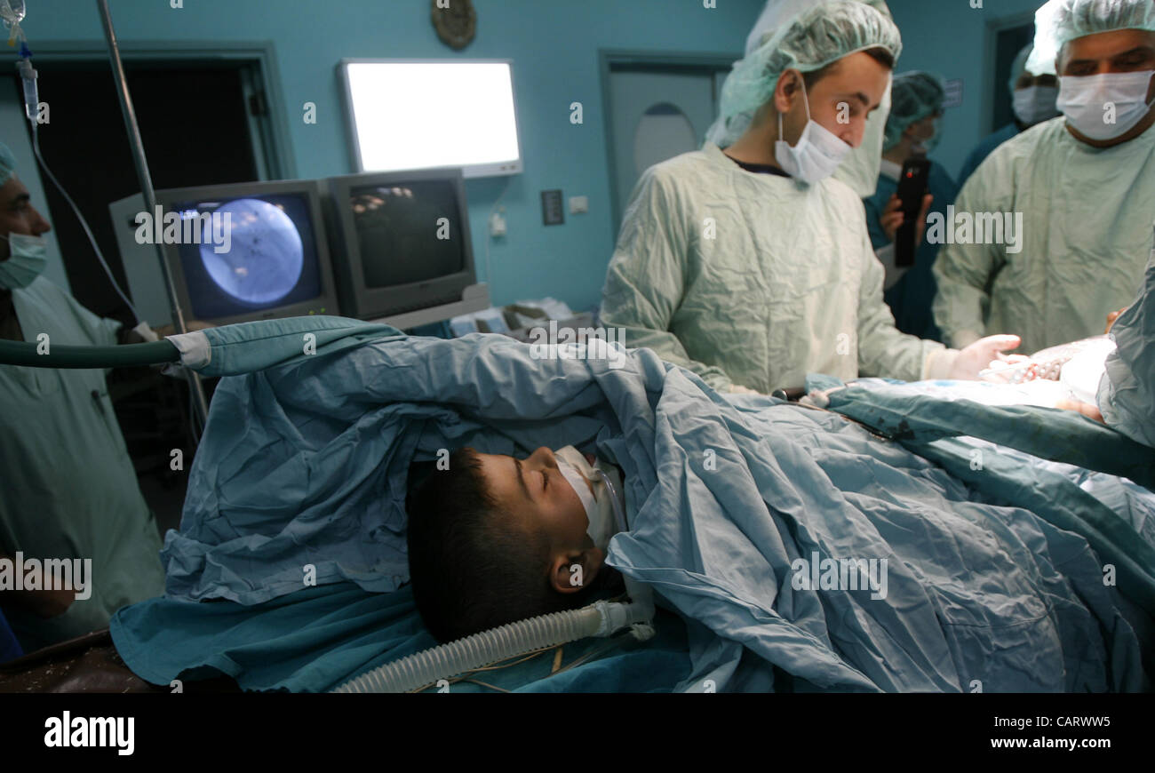 April 16, 2012 - Rafah, Gaza Strip, Palestinian Territory - Palestinian ...