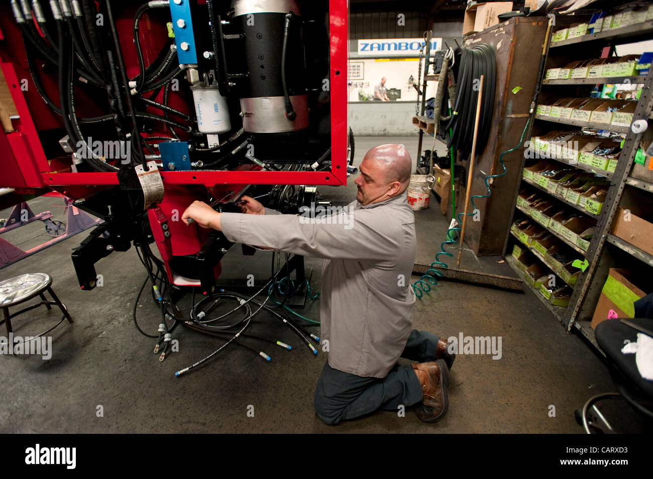 Zamboni ice resurfacing machine hi-res stock photography and images - Alamy