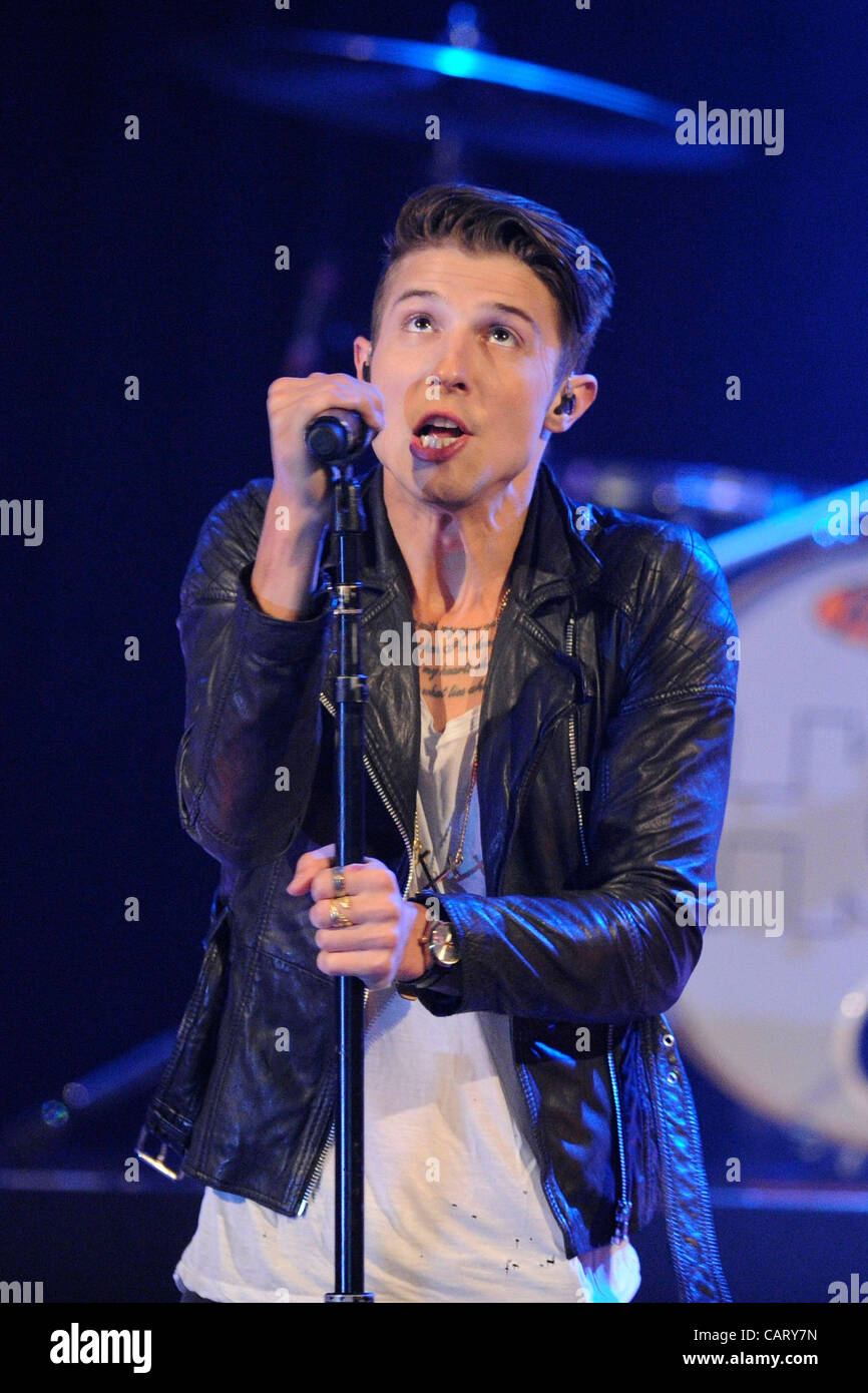 2012 hot chelle rae hi-res stock photography and images - Alamy