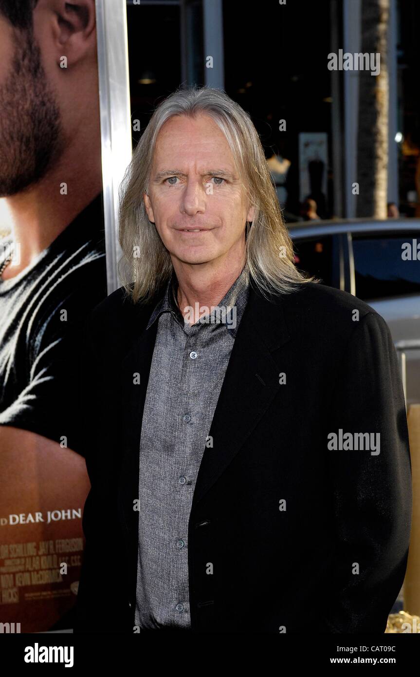 Scott Hicks at arrivals for THE LUCKY ONE Premiere, Grauman's Chinese ...