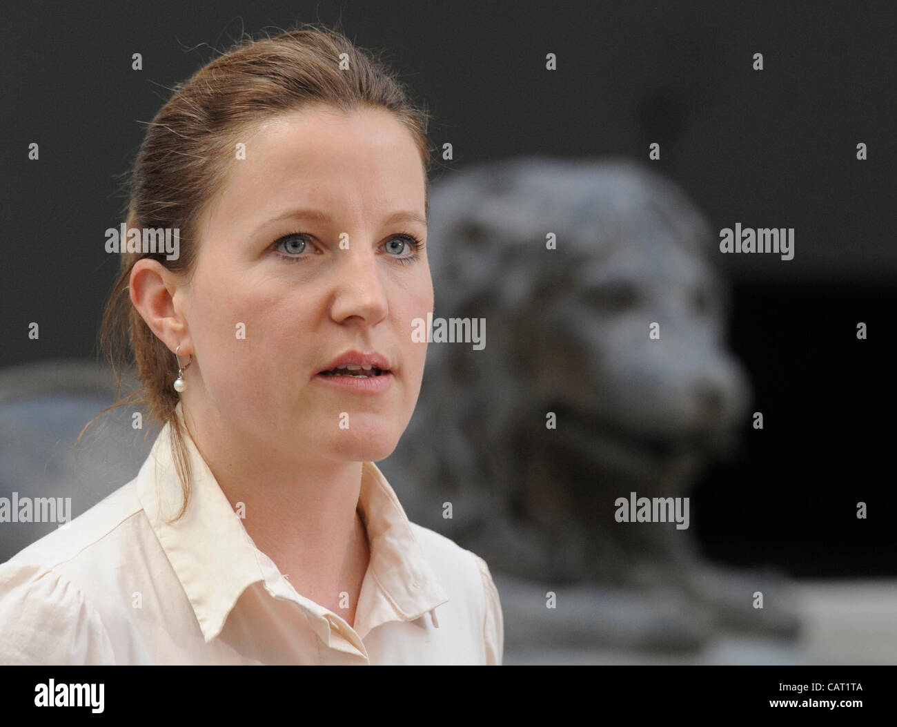 Political platform hi-res stock photography and images - Alamy