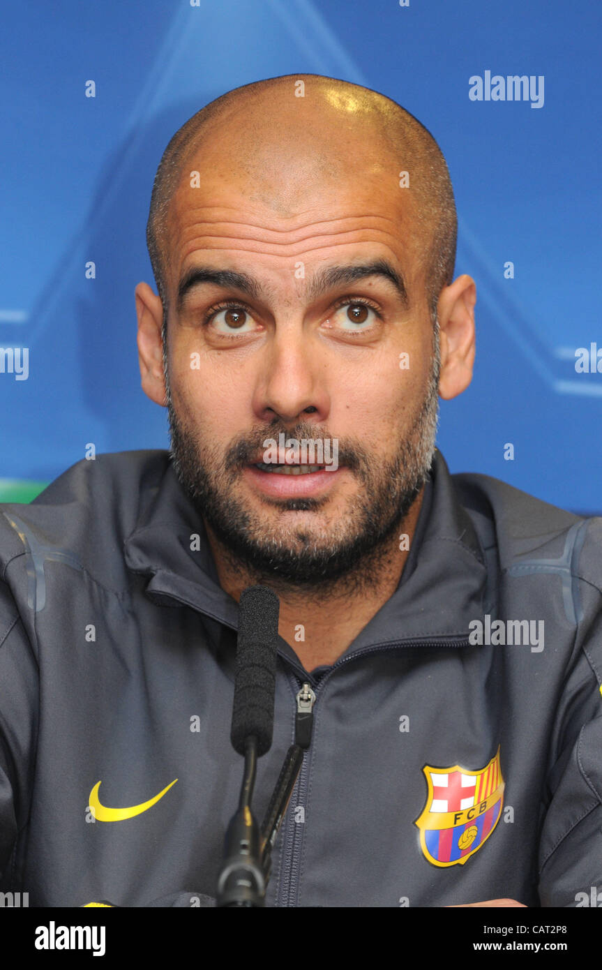 Pep guardiola fc barcelona hi-res stock photography and images - Alamy