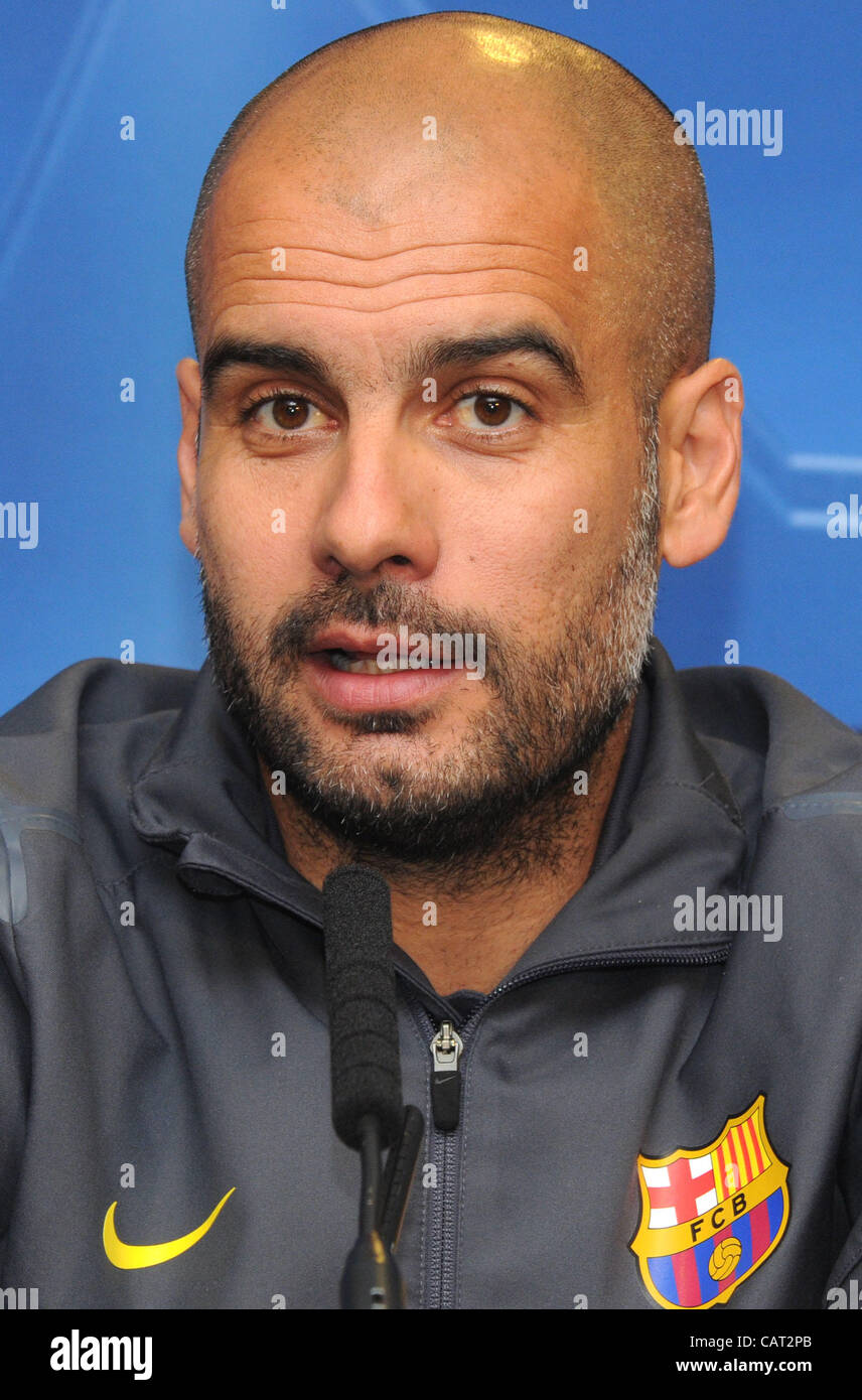 Pep guardiola fc barcelona hi-res stock photography and images - Alamy