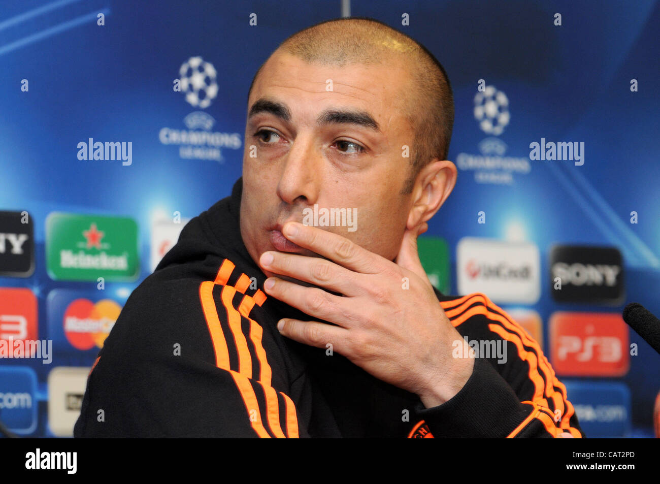London - Roberto di Matteo at Chelsea FC v Barcelona UEFA Champions ...