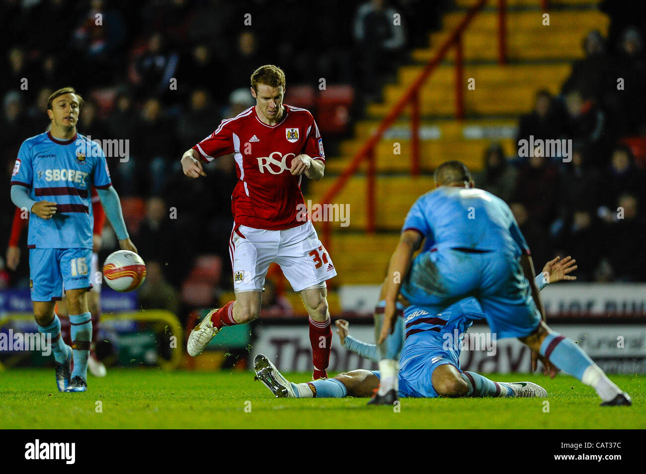 17.04.2012 Bristol, England. Bristol City Midfielder Stephen Pearson ...