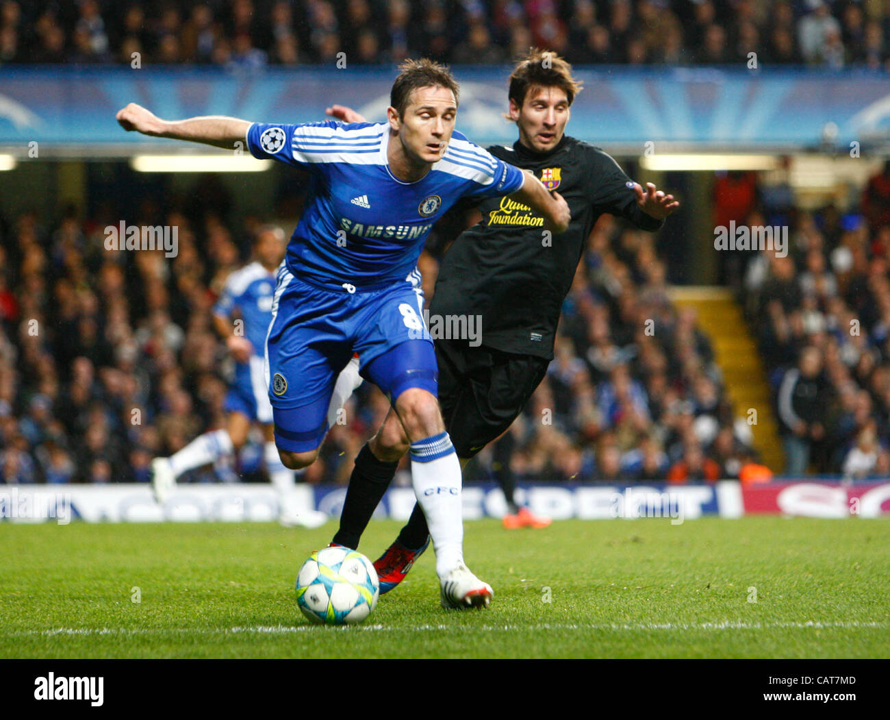 Stamford bridge lionel messi hi-res stock photography and images - Alamy