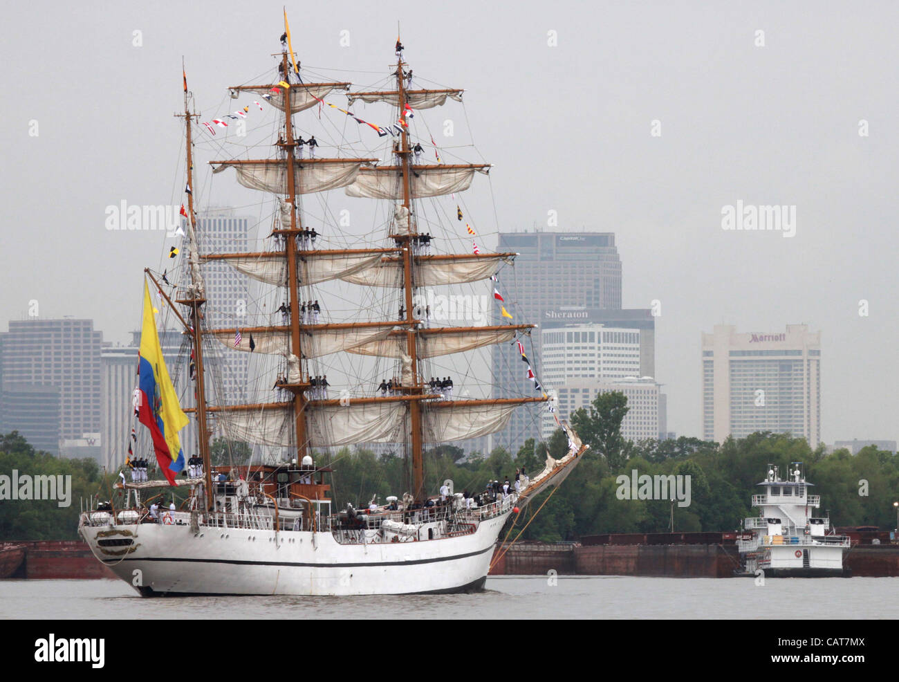 Ecuadorian sailors of the Ecuadorian tall ship BAE Guayas arrives for ...