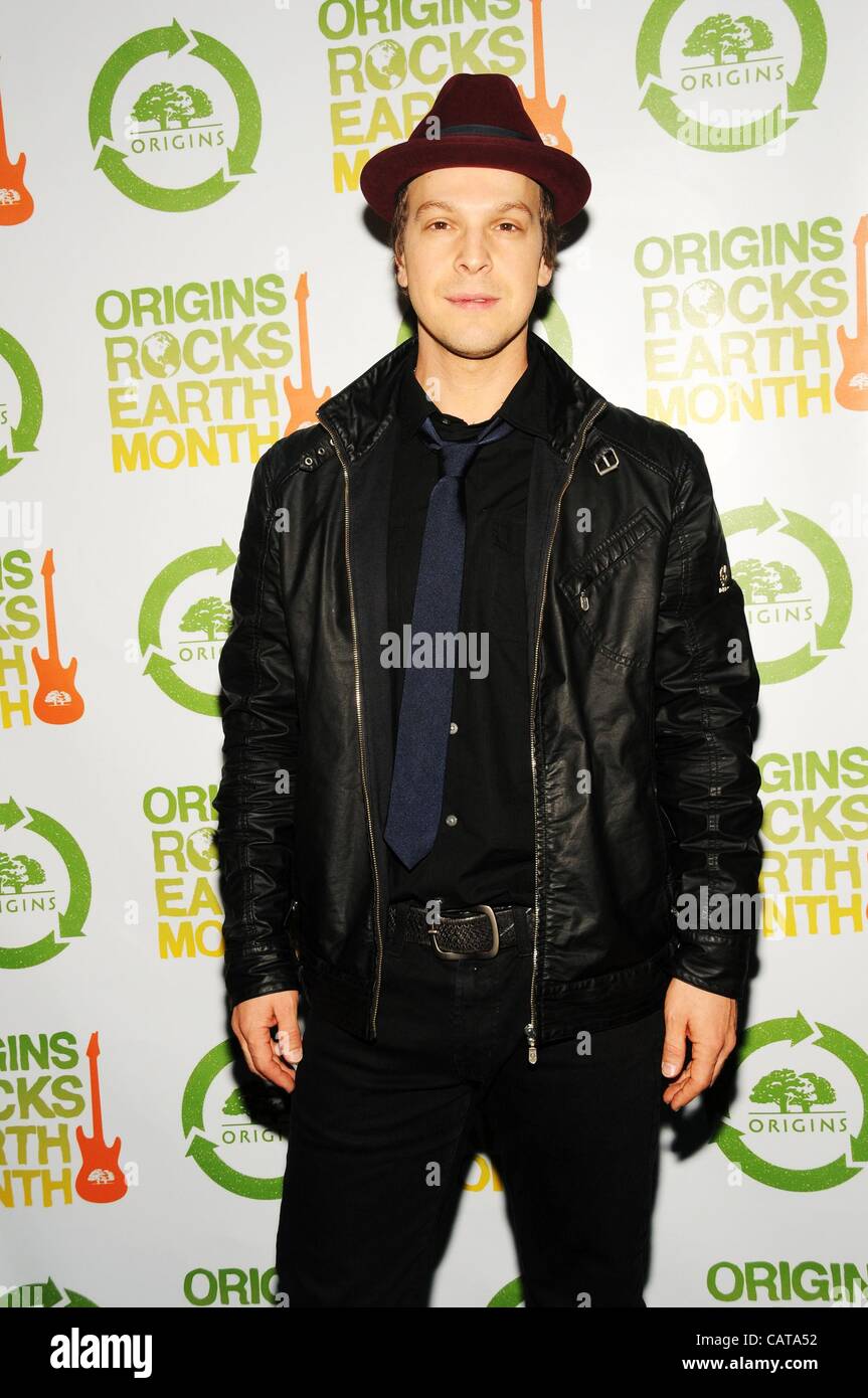 Gavin DeGraw in attendance for Third Annual Origins Rocks Earth Month ...