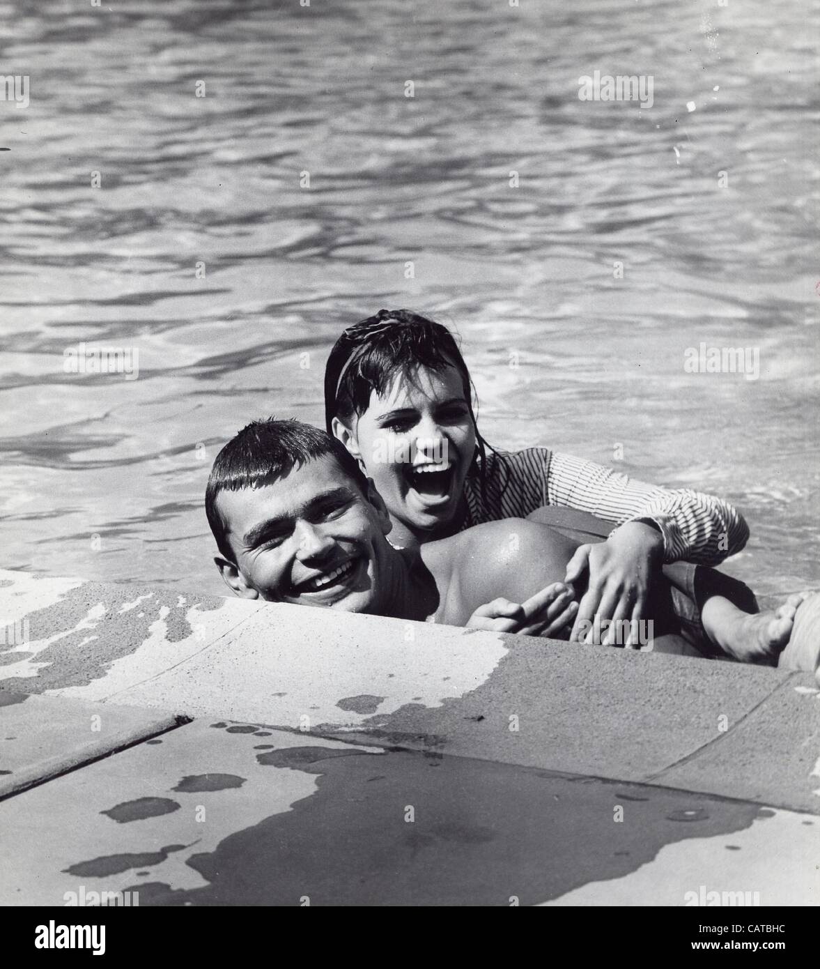 SALLY FIELD PETE DUEL.Supplied by Photos inc.(Credit Image: Â© Supplied By Globe Photos Inc ...