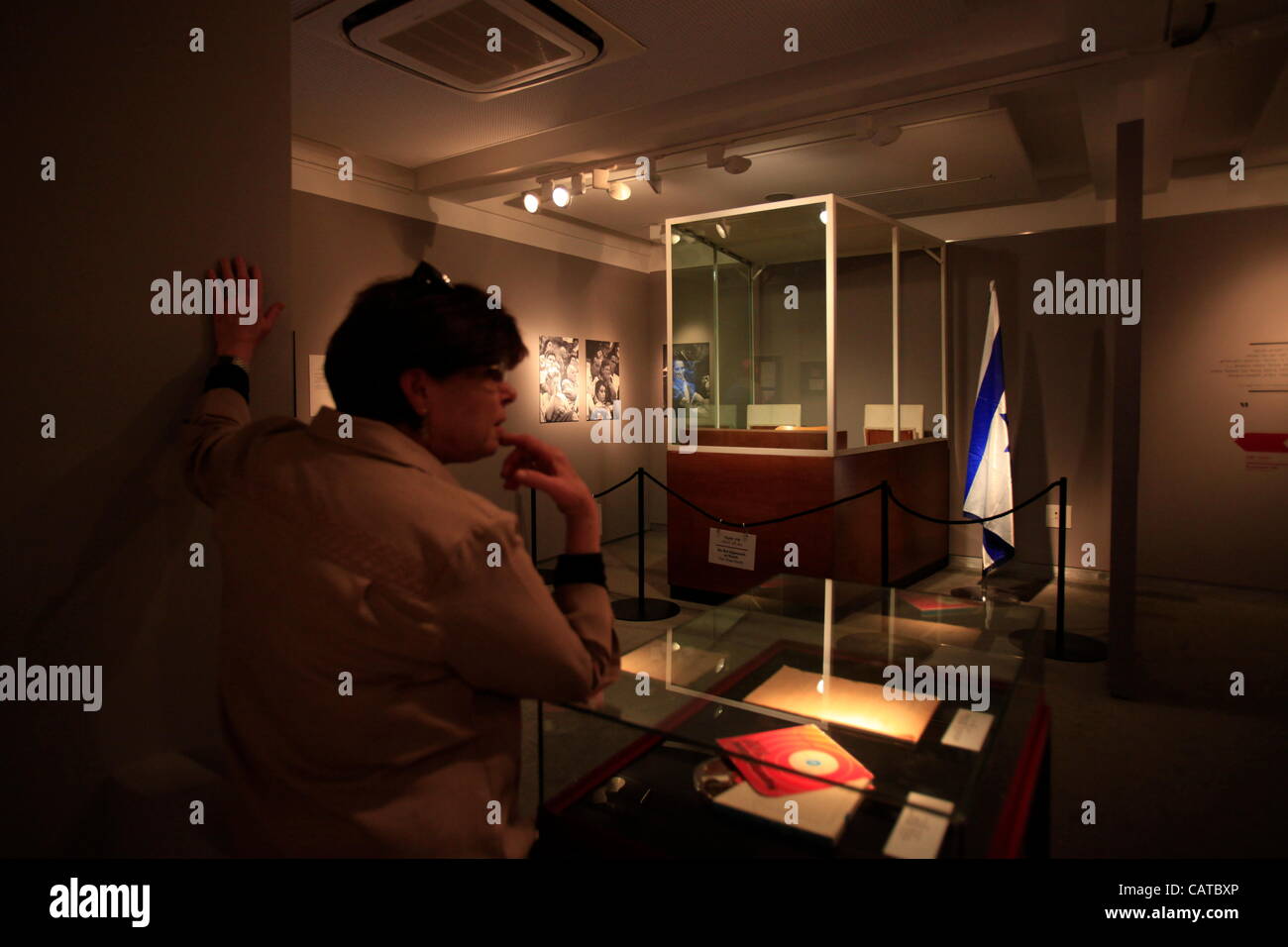 Nazi officer hi-res stock photography and images - Alamy