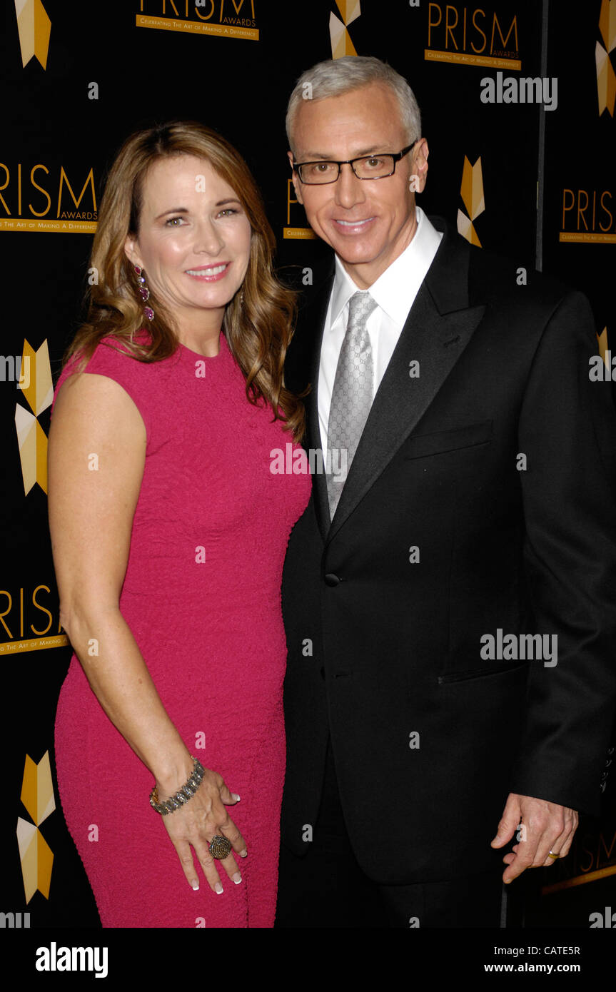 April 19, 2012 - Hollywood, California, U.S. - Susan Pinsky and Drew ...