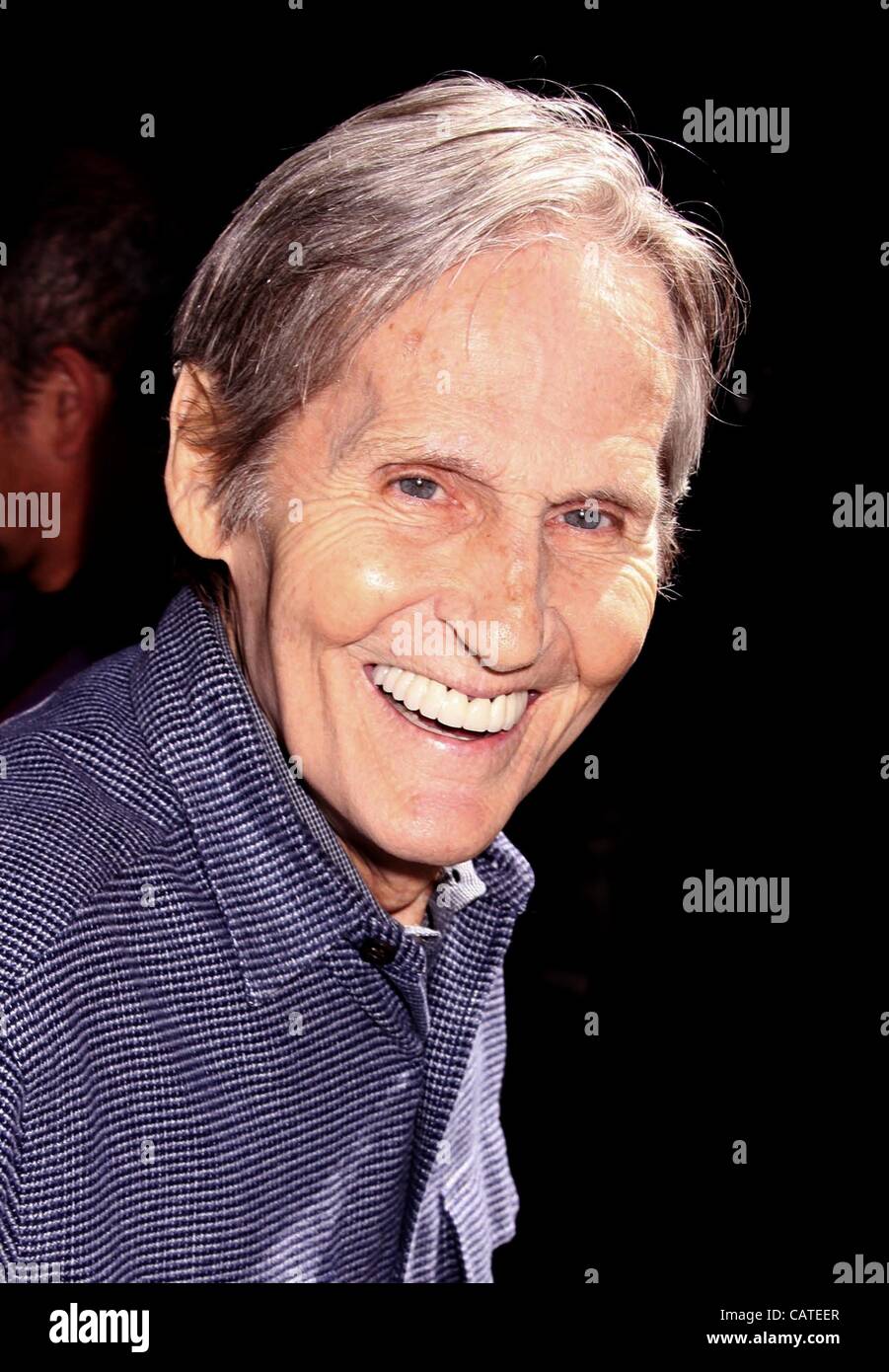 Jul 09, 2009 - New York, New York, USA - Musician LEVON HELM arrives ...