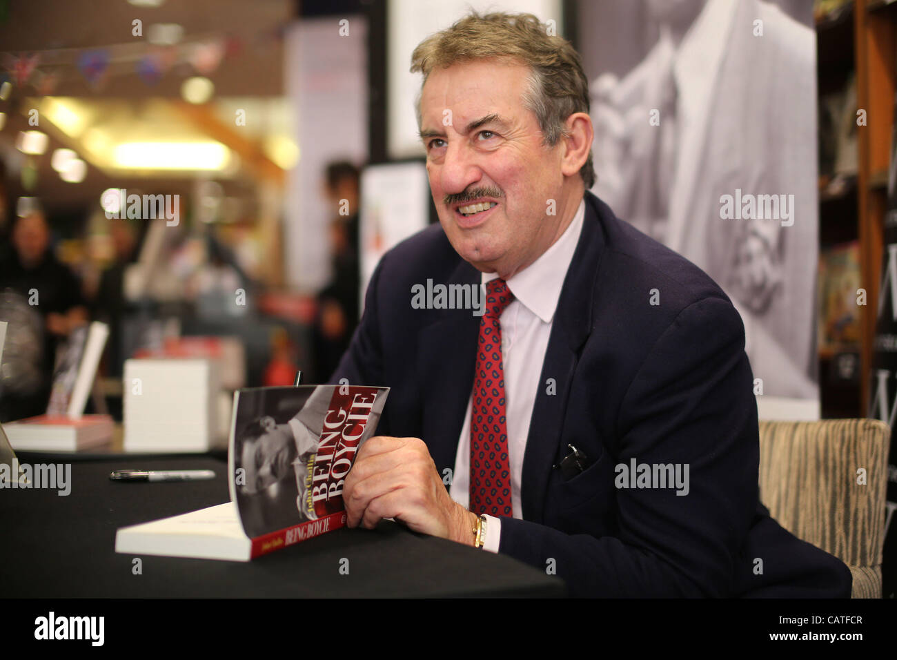 Only fools and horses boycie hi-res stock photography and images - Alamy