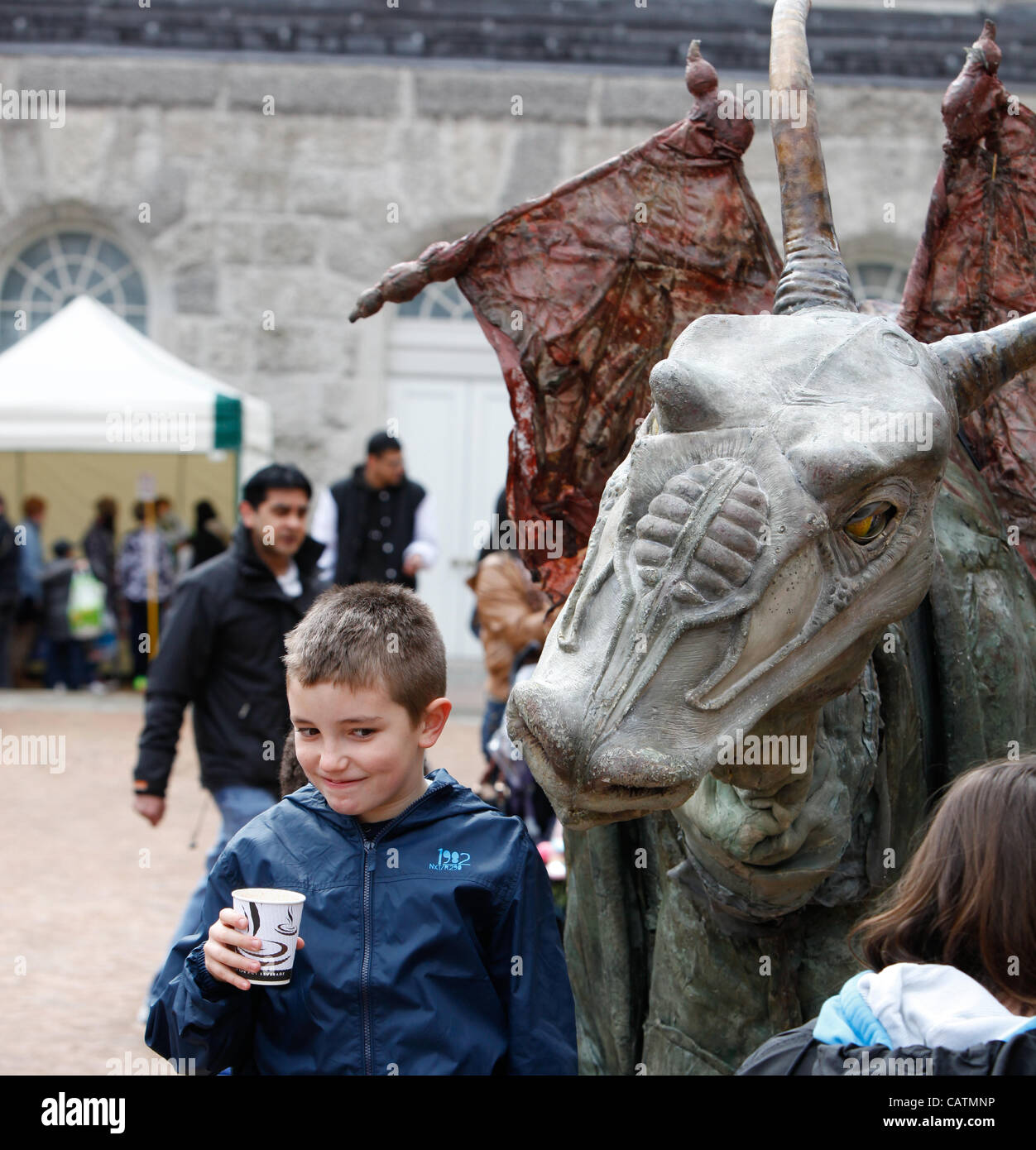 Apprehensively hi-res stock photography and images - Alamy