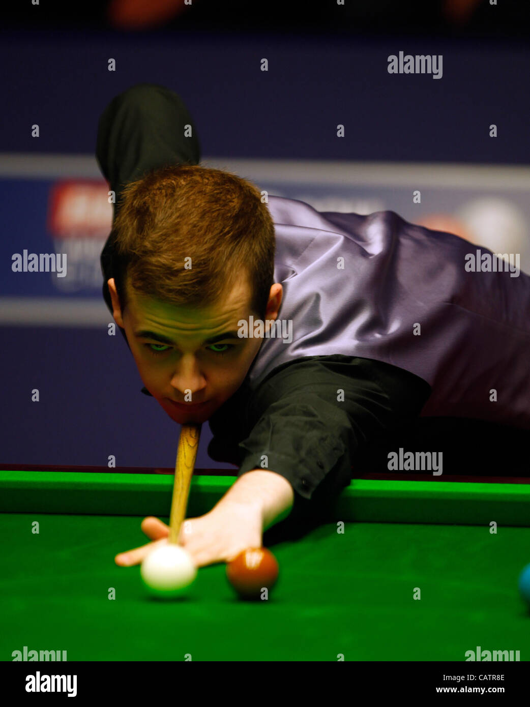 Luca brecel snooker hi-res stock photography and images - Alamy