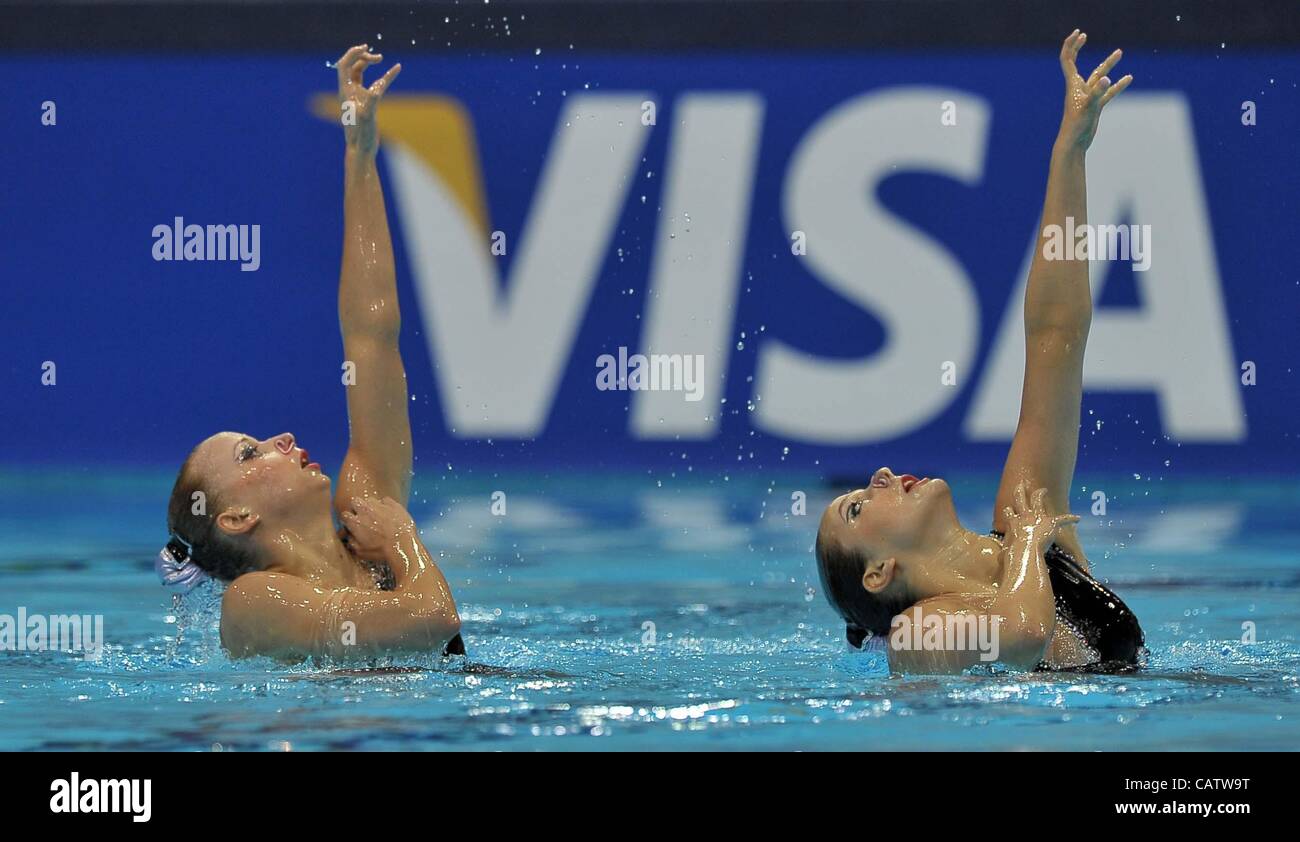 AQUATICS CENTRE, OLYMPIC PARK, LONDON, UK, Sunday. 22/04/2012. Nadine ...