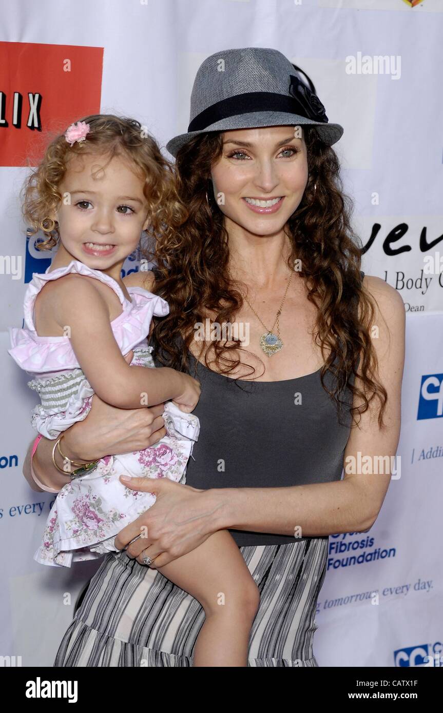 Willow Herschenfeld, Alicia Minshew at arrivals for 2nd Annual Block ...