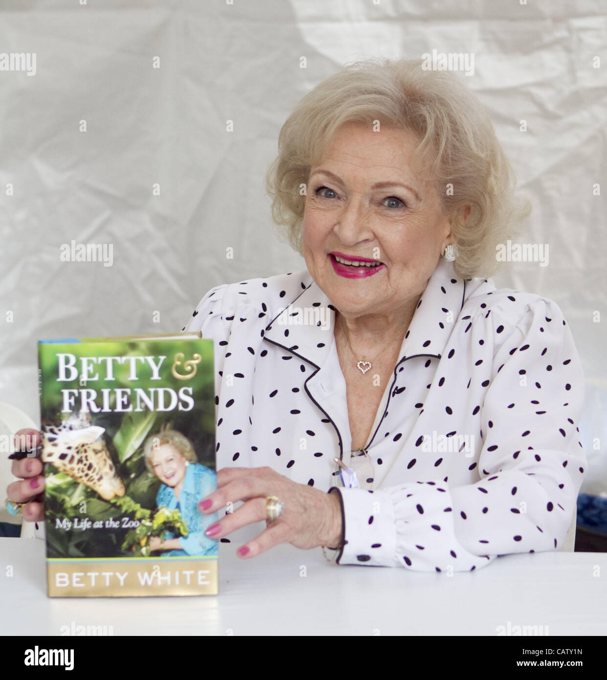 April 22, 2012 - Los Angeles, California, U.S - Betty White signs her ...