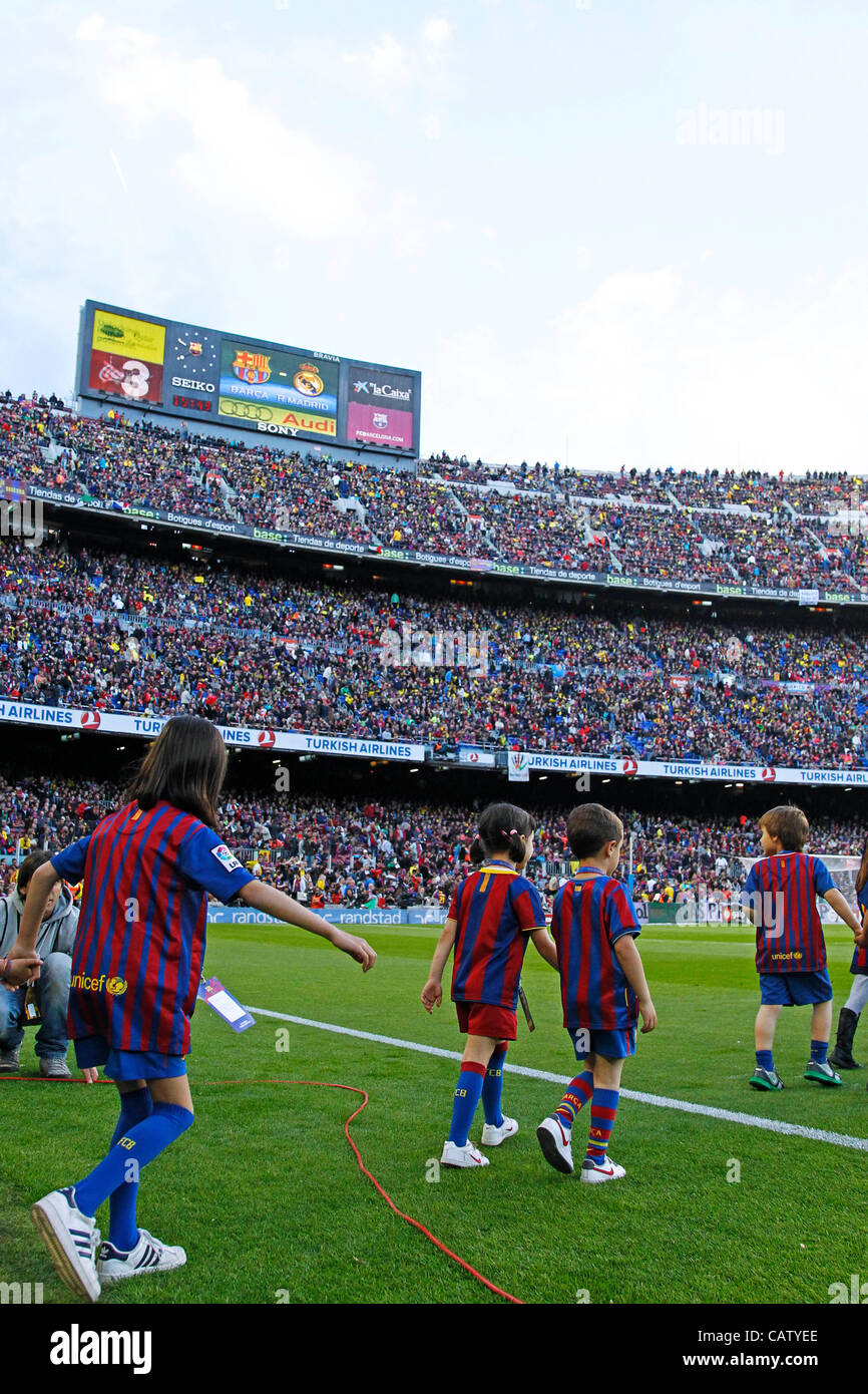 Real madrid stadium kids hi-res stock photography and images - Alamy