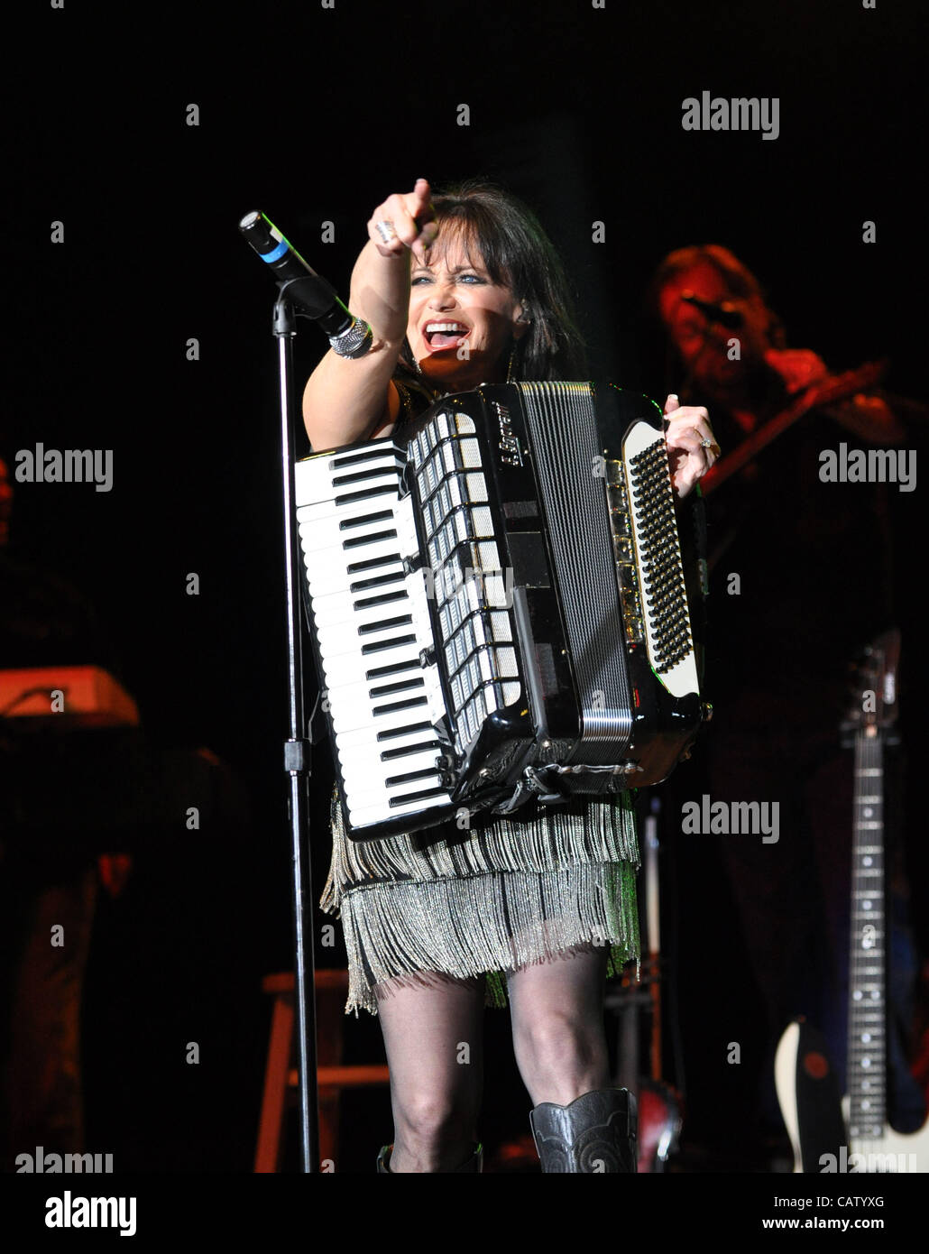 Louise mandrell hi-res stock photography and images - Alamy