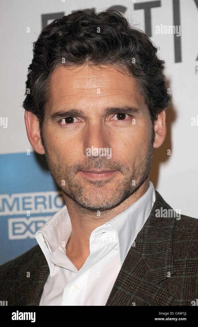 Saffron Burrows And Eric Bana