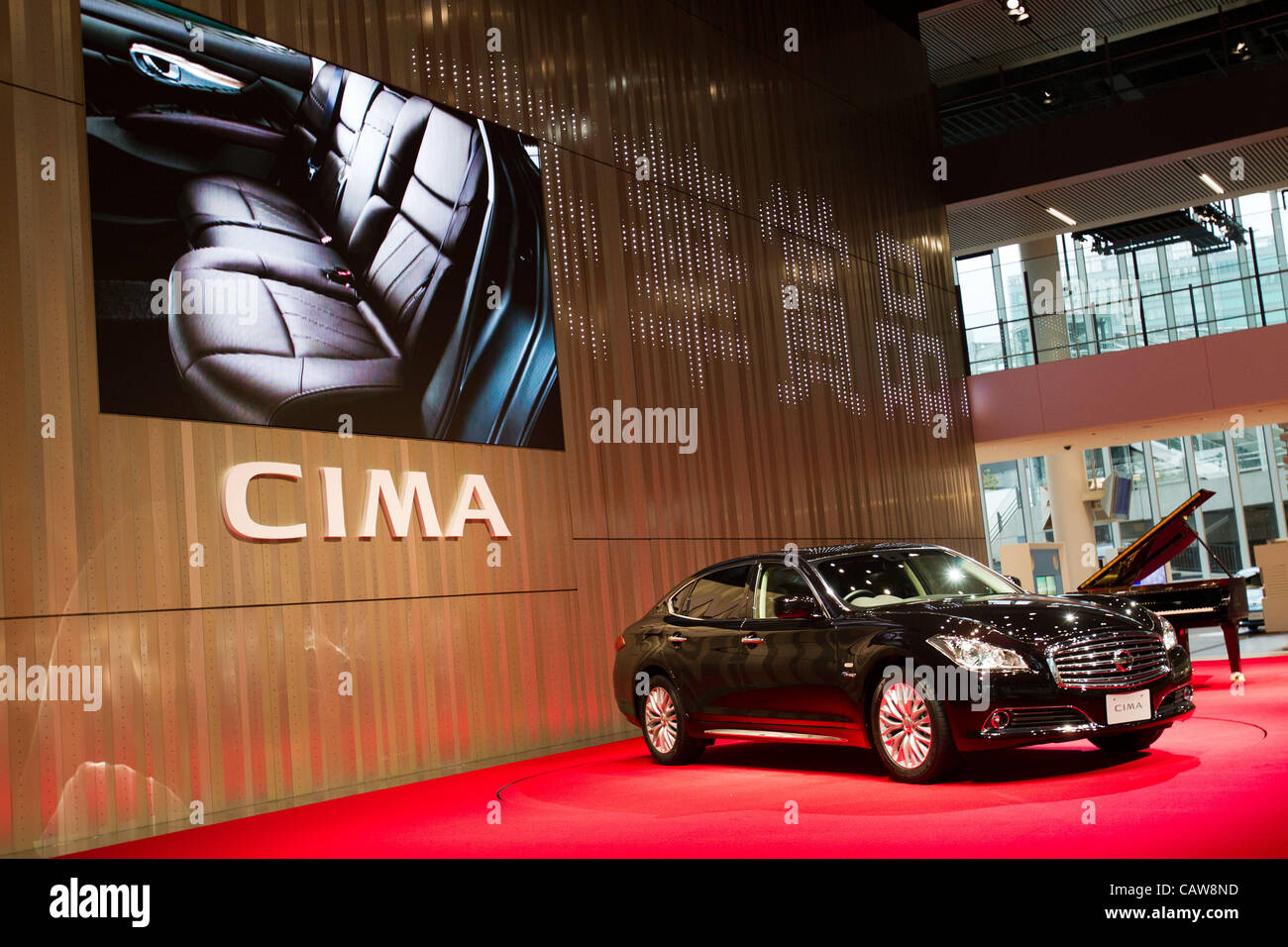 Nissan cima hi-res stock photography and images - Alamy