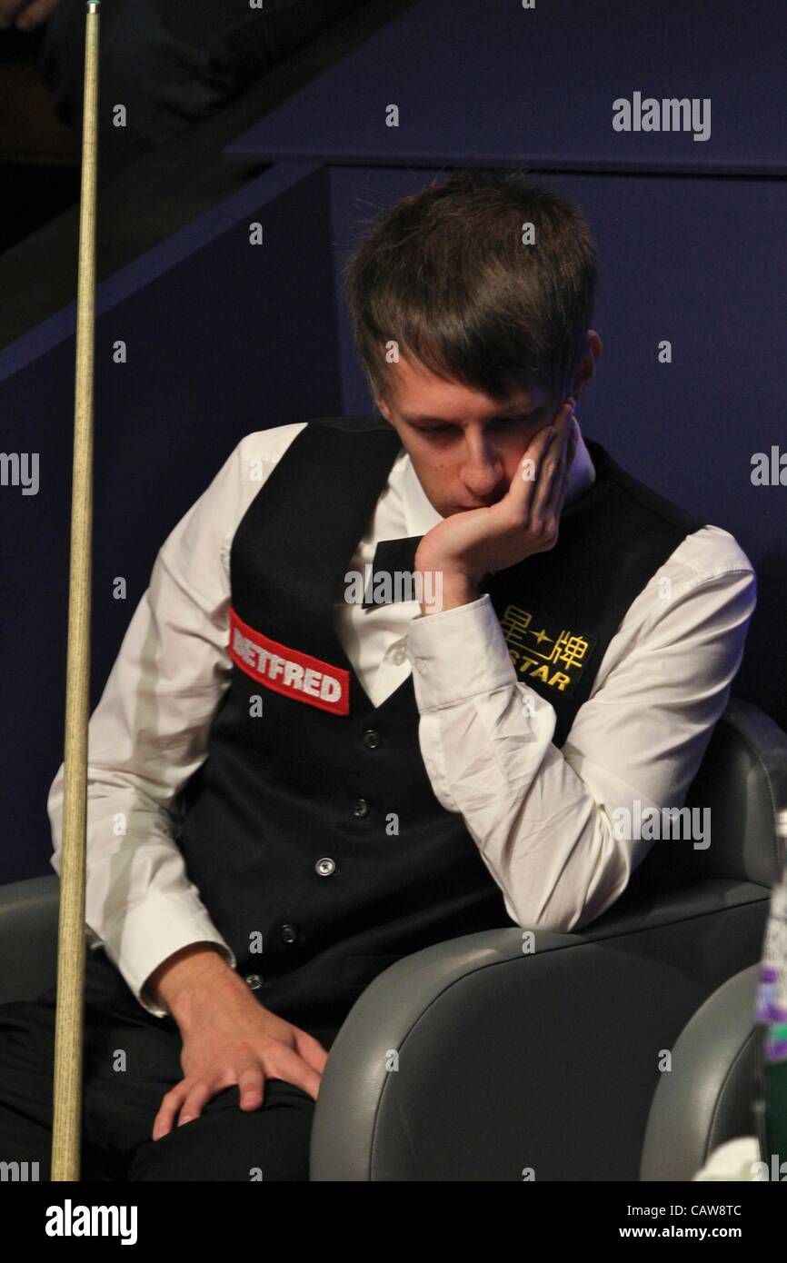 Snooker Action Dominic Dale High Resolution Stock Photography and ...