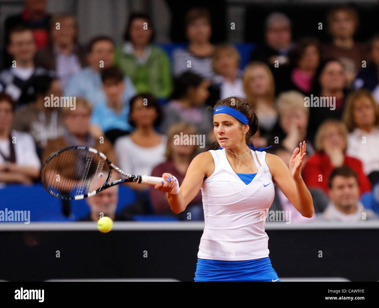 Julia GOERGES (GER) Aktion Aufschlag, Portrait, Kopf, Gesicht ...