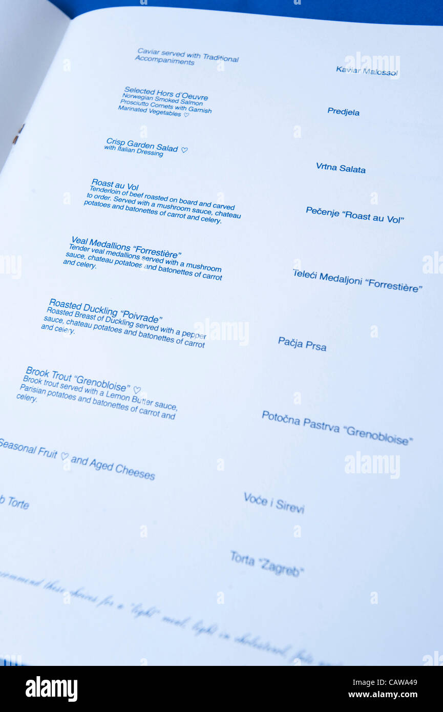 Anthony Toth has built a vintage Pan Am 747 1st class cabin in his ...