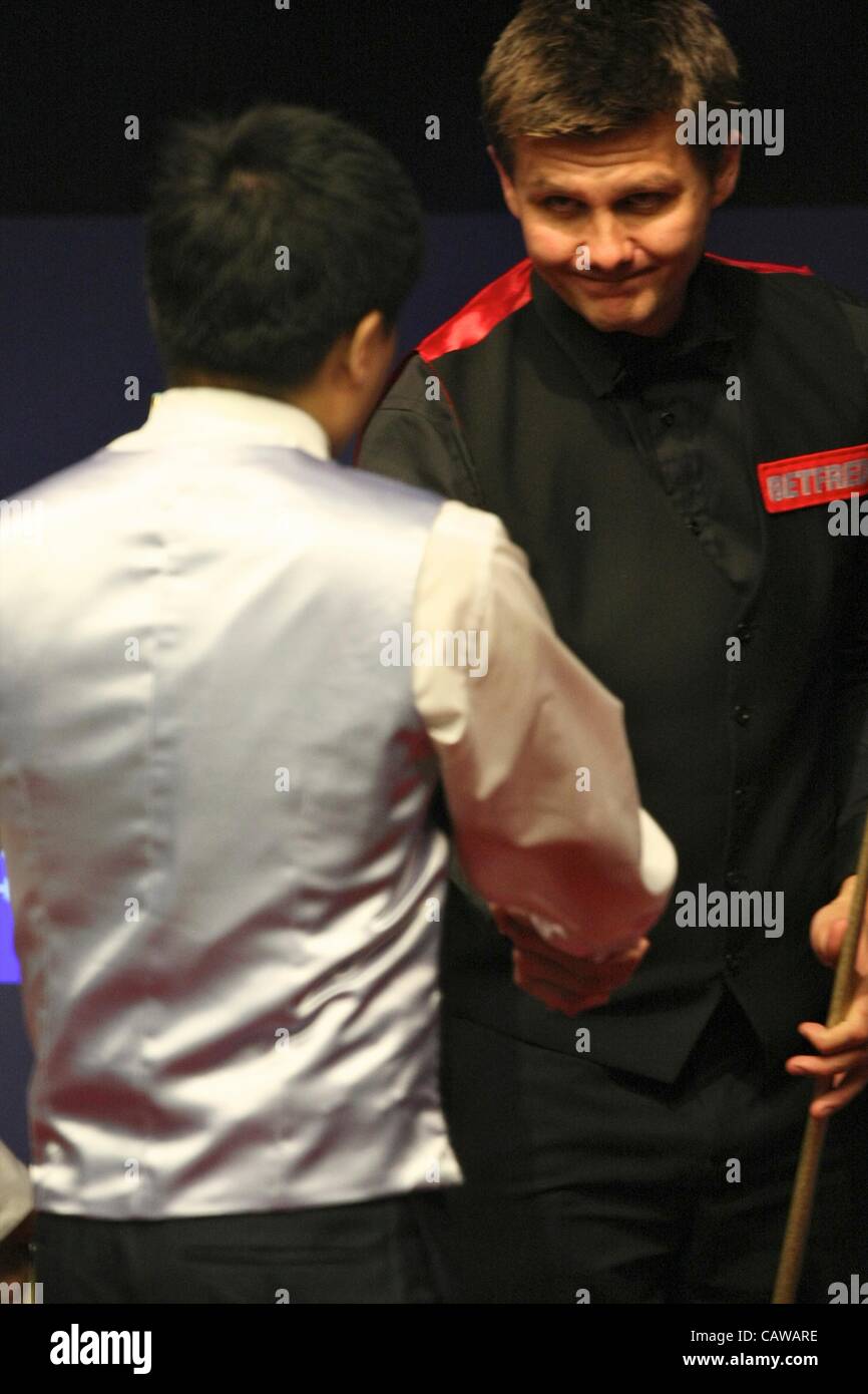 25.04.2012, Sheffield, England. Final frame handshake during the World ...