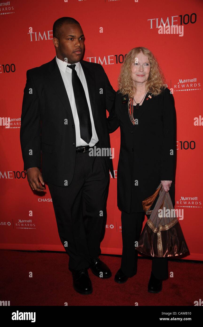 Mia Farrow Isaiah Justus Farrow