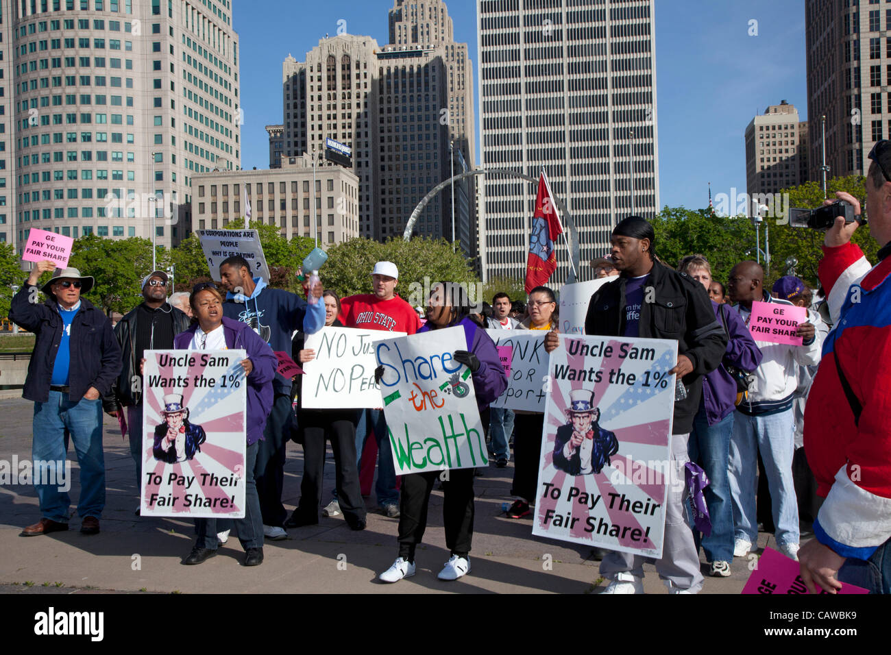 Detroit, Michigan - About 2,000 labor and community activists protested ...